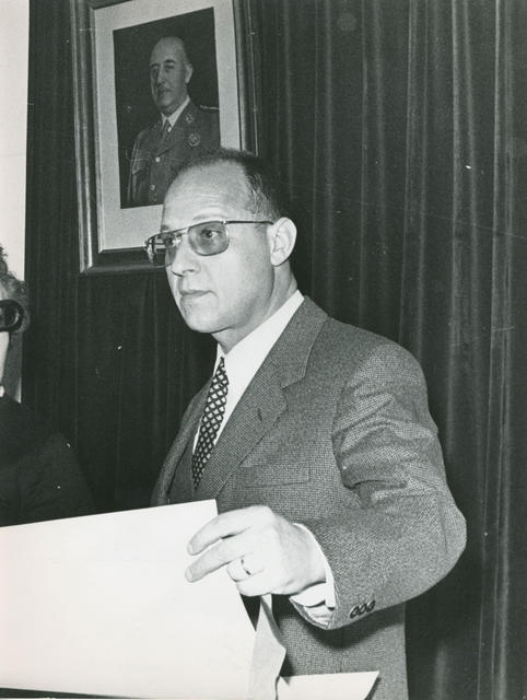 Manuel Losada Villasante - Archivo Gráfico de Carta de España ...